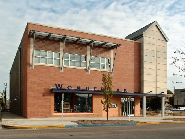 21 Best & Fun Things To Do In Bloomington (IN) - Travel Around Places