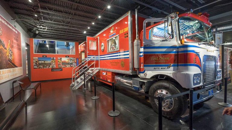 28 Best & Fun Things To Do in Topeka (Kansas) | Travel Around