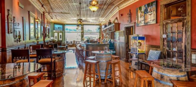 25 Best & Fun Things To Do In Dubuque (Iowa) | Travel Around