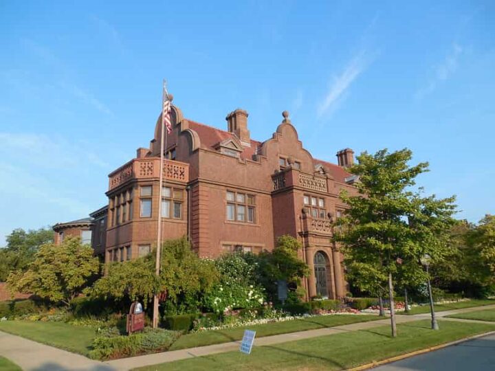 25 Cant-Miss Things to Do in Michigan City (Indiana)