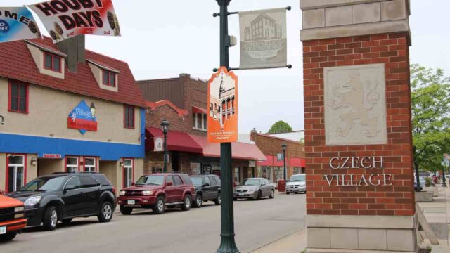 23 Fantastic Things To Do In Cedar Rapids (Iowa) | Travel Around