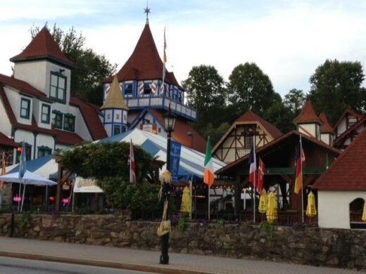 29 Best & Most Delightful Things to Do in Helen (Georgia)