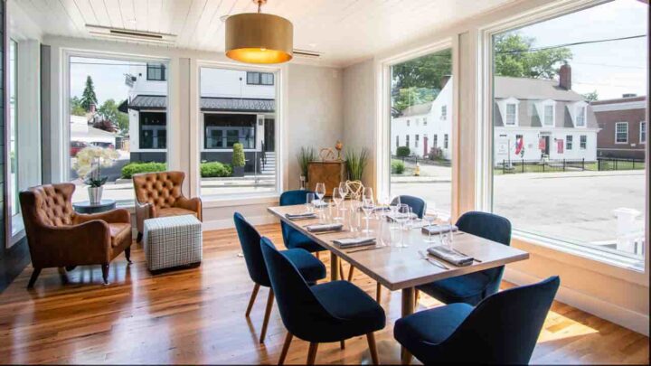 24 Best Restaurants in Mystic CT You Must Visit (For First Timer!)