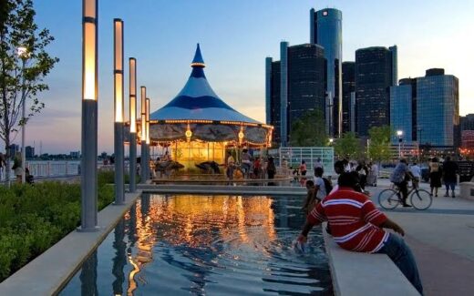 34 Fun Things to Do & Places to Visit in Detroit (Michigan)