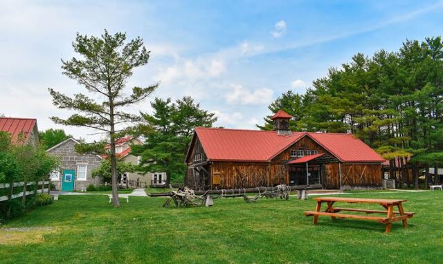 50 Unique & Fun Things to Do in Vermont: Best VT Bucket List