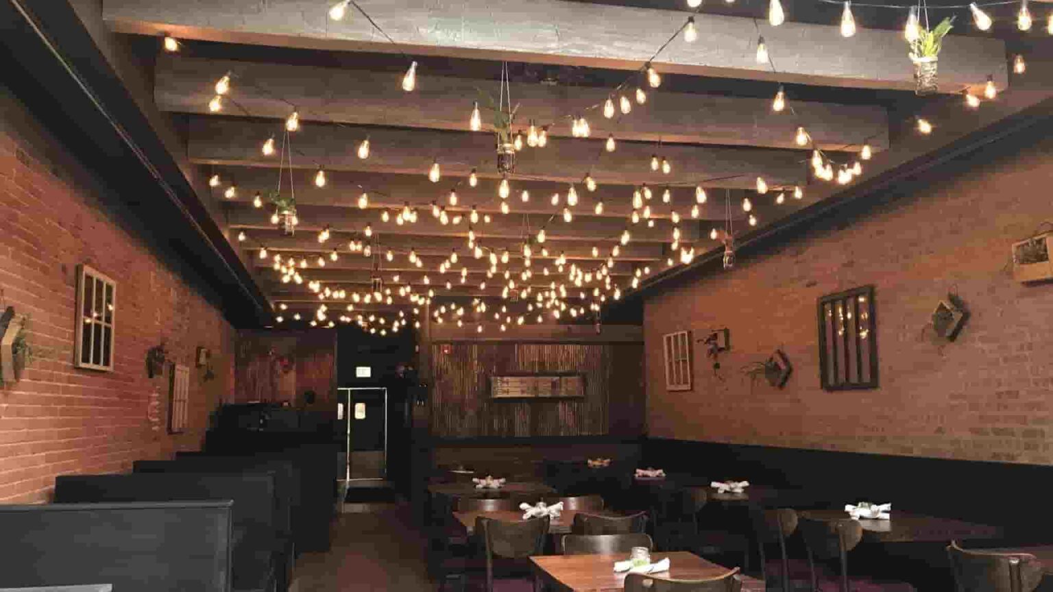 21 Best Downtown Naperville IL Restaurants You Shouldn't Miss