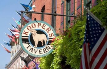 24 Best Restaurants in Fells Point - Baltimore (For First Timers!)