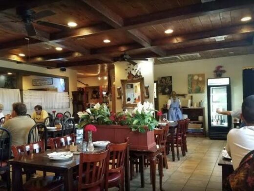 20 Cant-Miss Best Restaurants in Helen Georgia