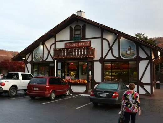 20 Cant-Miss Best Restaurants in Helen Georgia